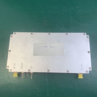 DC 24V 100W Broadband Power Amplifier 1500MHz 1700MHz Silver Color